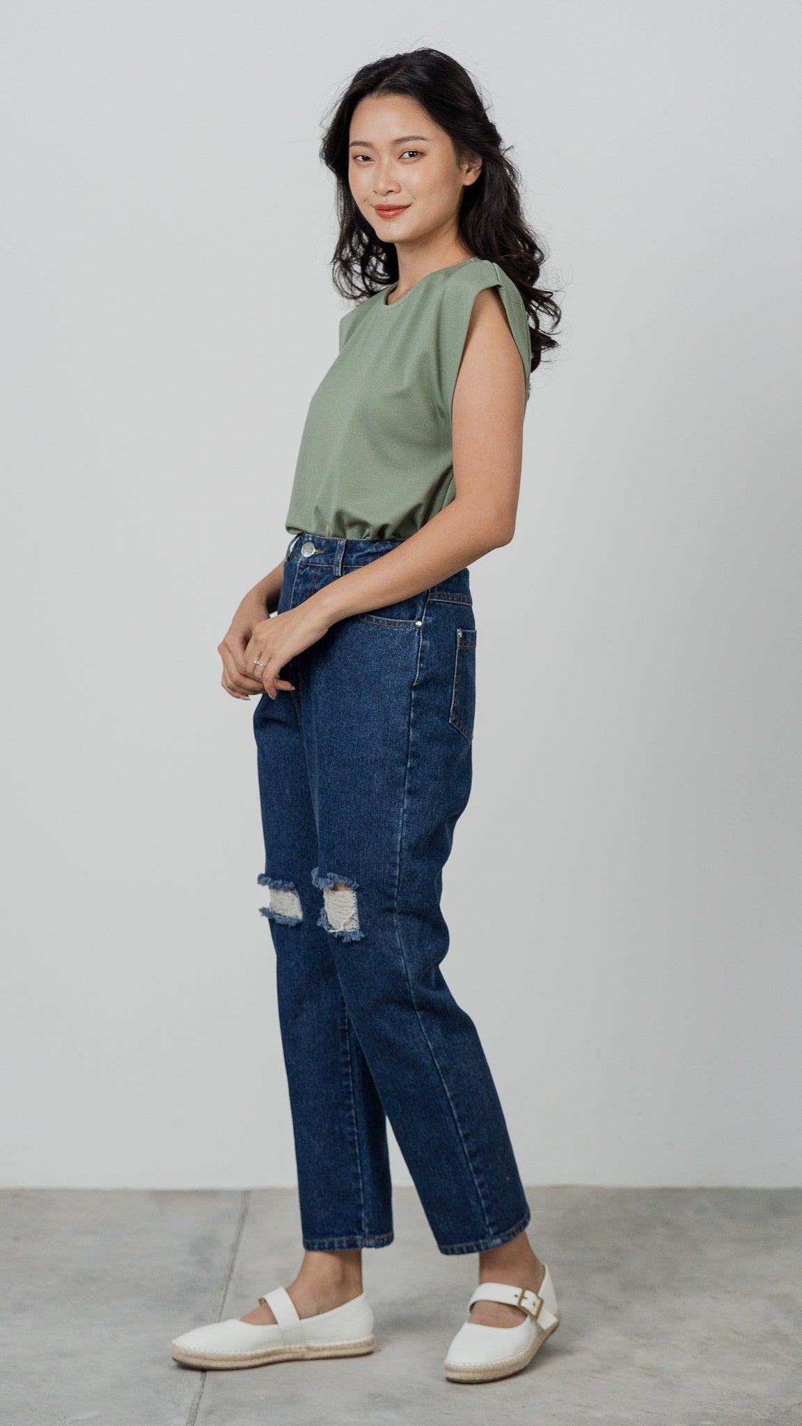 Tyler Ripped Jeans in Dark Wash [ONLINE ONLY] - First Stitch